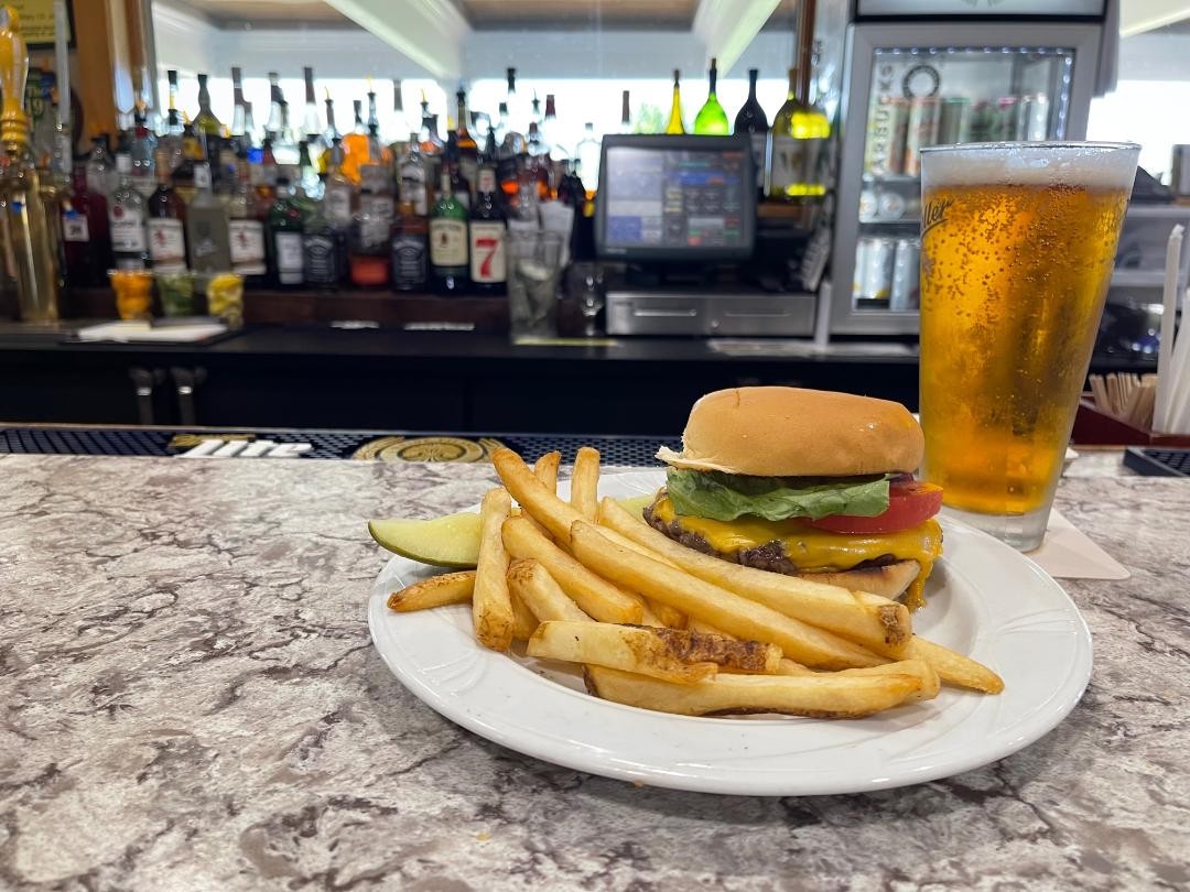 The 19th Hole Restaurant - Cherry Creek Golf Links